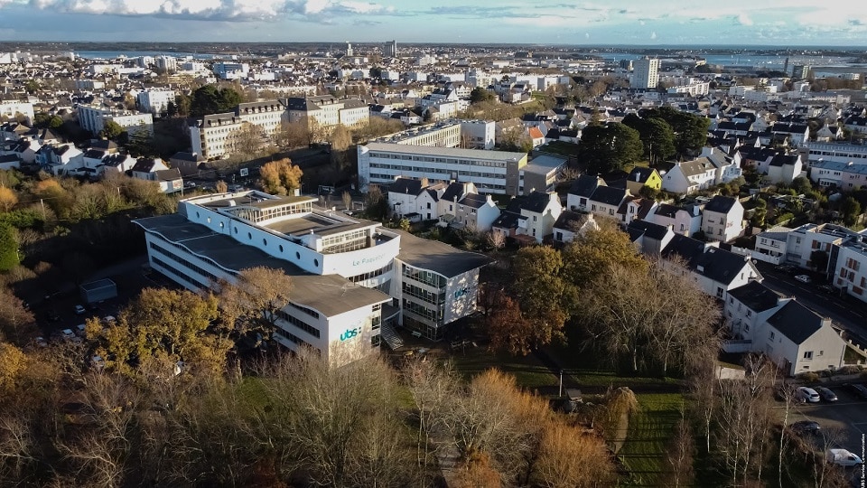 LE CENTRE DE LANGUES DE L’UNIVERSITÉ BRETAGNE SUD - campus ADCUEFE